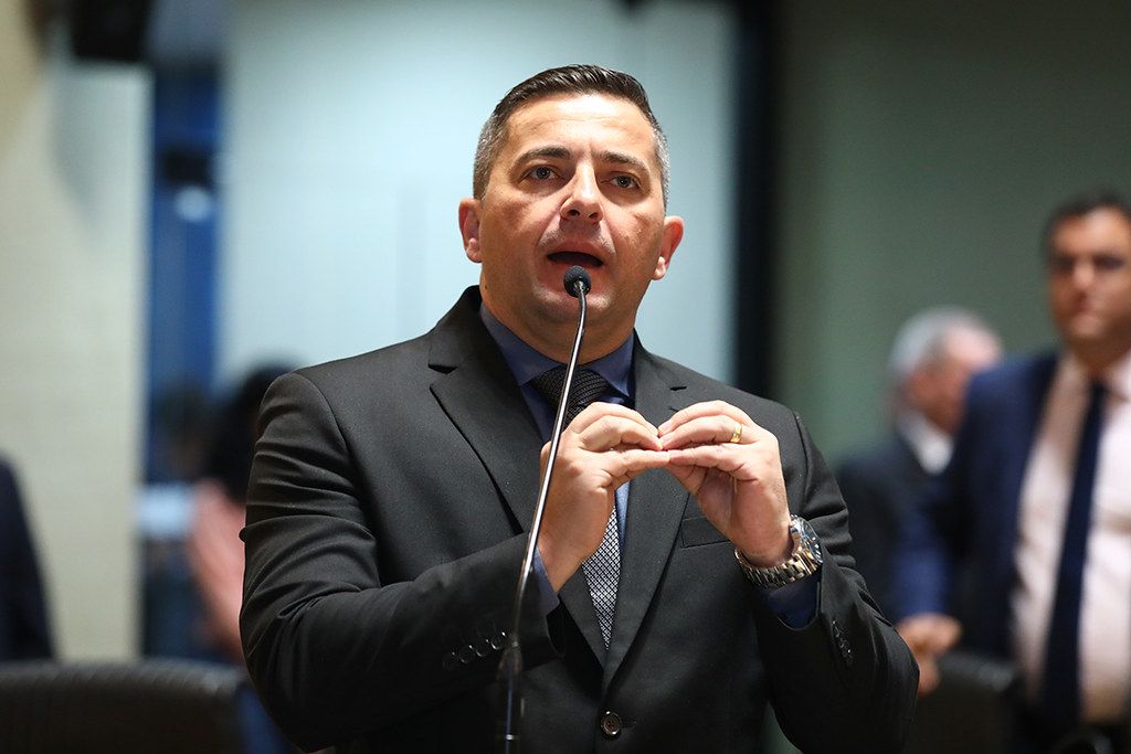 Deputado Callegari promete acionar MP sobre questão dos camelôs de ...