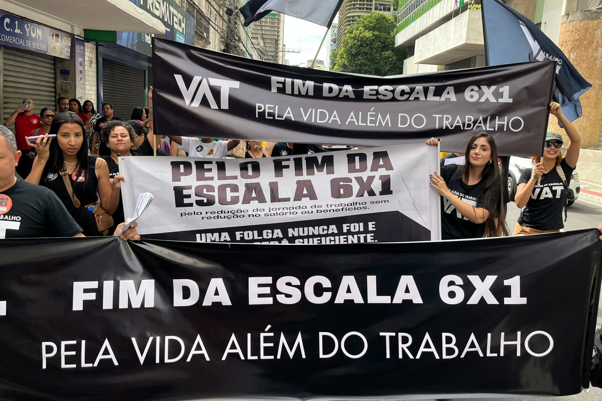 Centrais convocam atos do 1º de maio com foco no fim da escala 6x1 ...